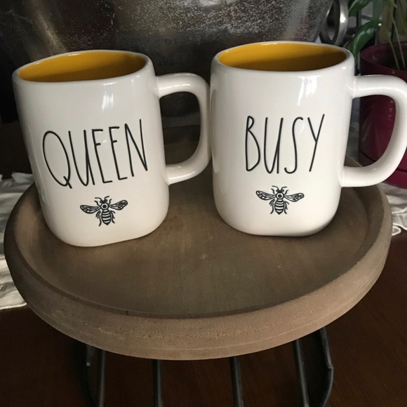 Rae Dunn | Dining | Rae Dunn Queen Bee Busy Bee Ll Mug Set | Poshmark